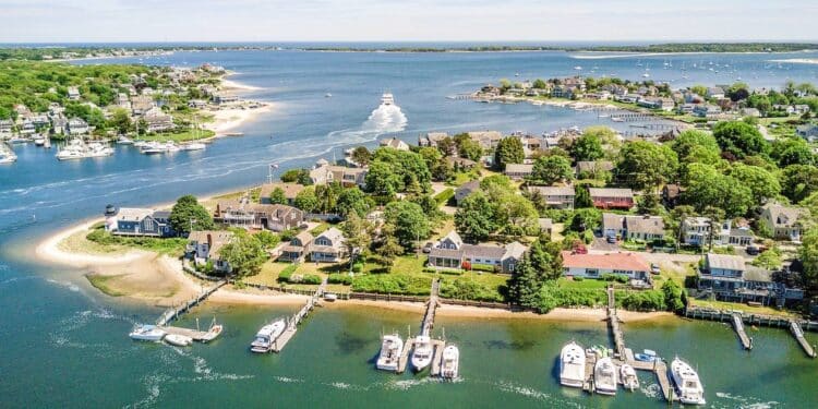 Nantucket in the United States is the most expensive seaside ...