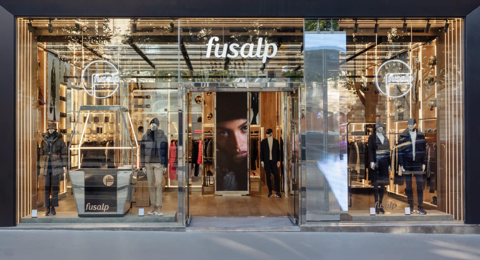 Fusalp opens its first flagship store in Paris' Golden Triangle - Luxus ...