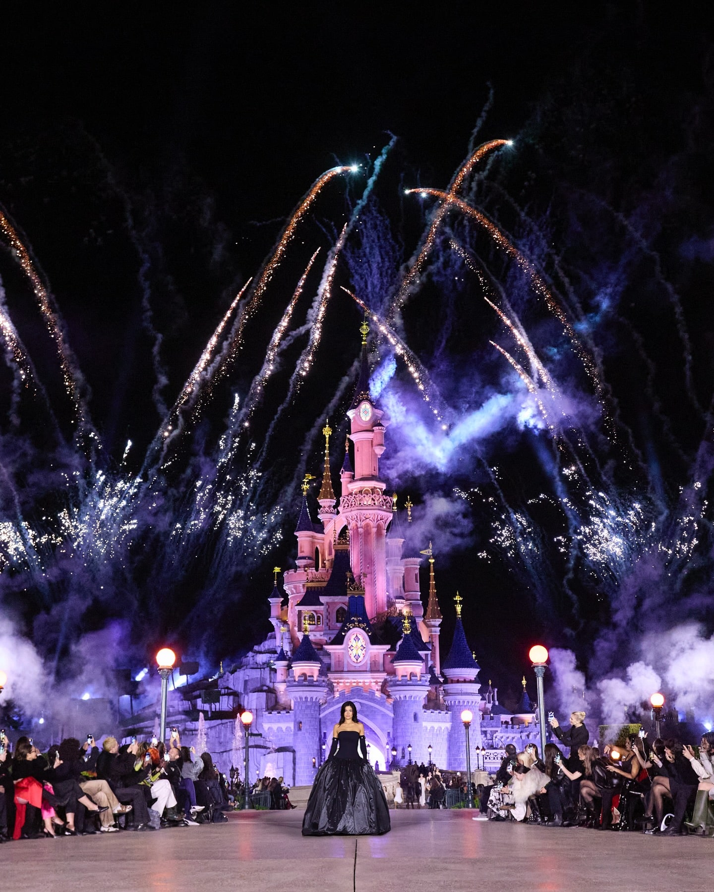 Fashion Week : Coperni rhabille la princesse Disney - Luxus Plus