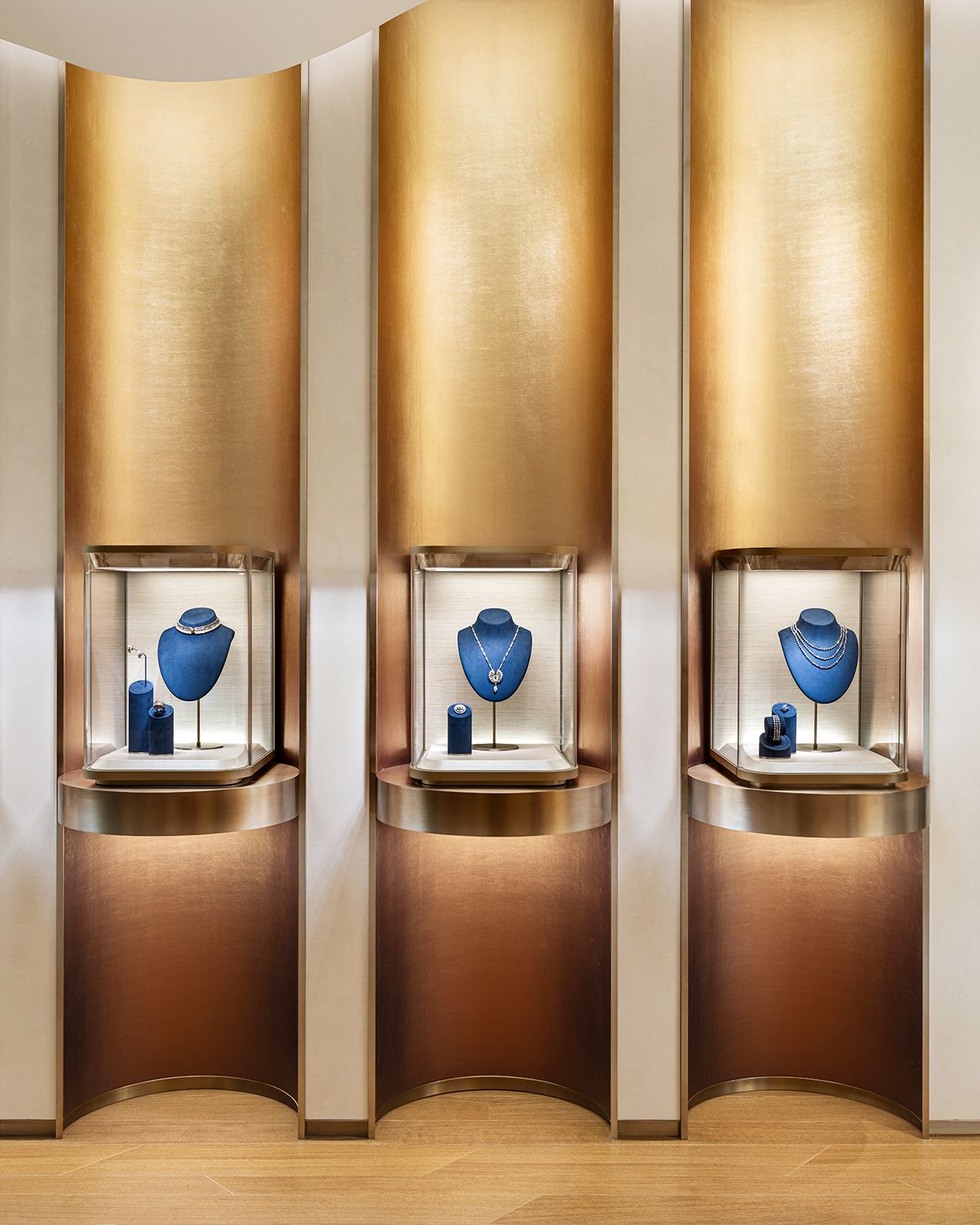 Fine Jewelry: De Beers London chooses Paris for its largest flagship ...